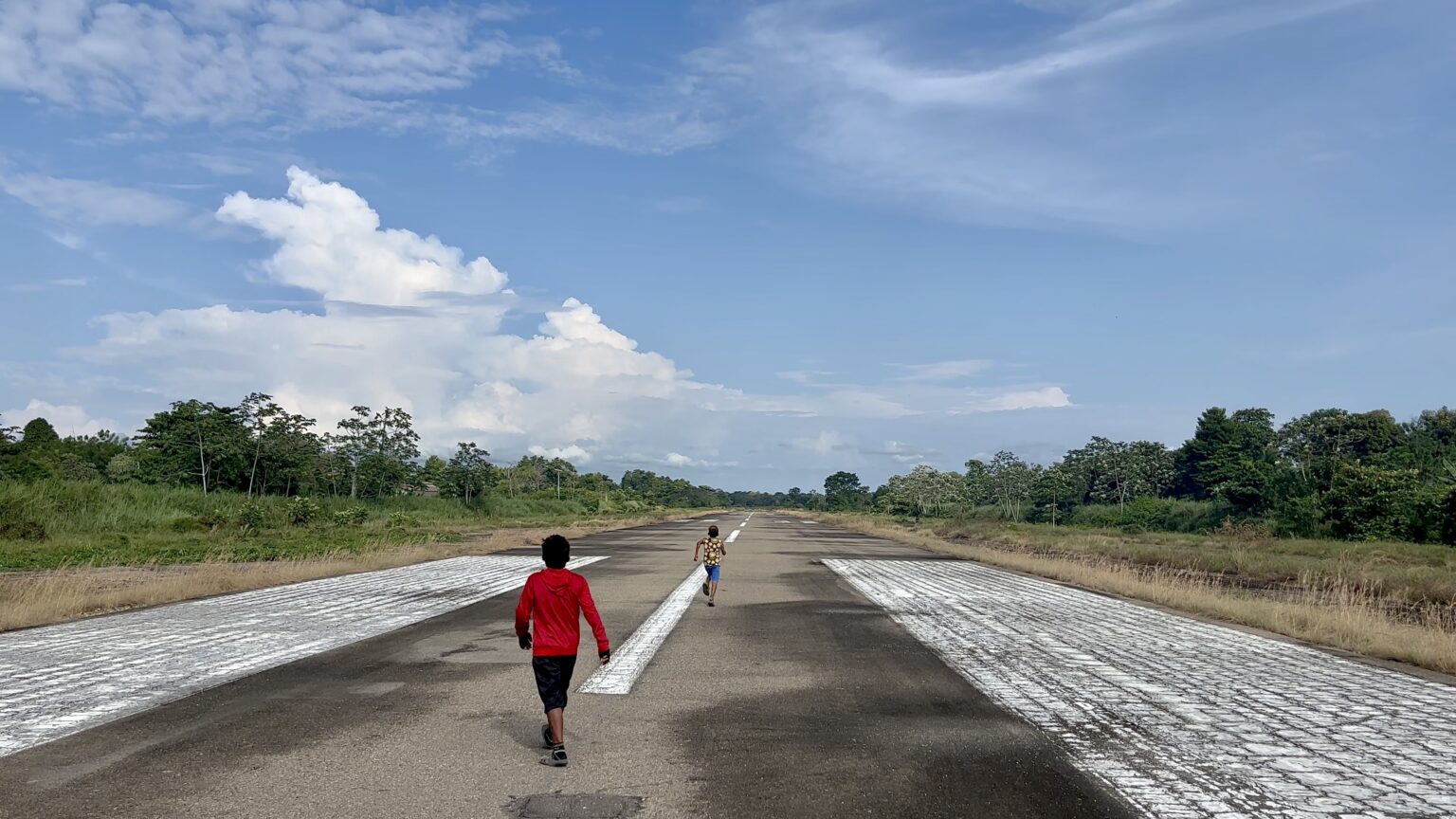 Tibú takes off: Airstrip revival lifts hopes amid Colombia's conflict